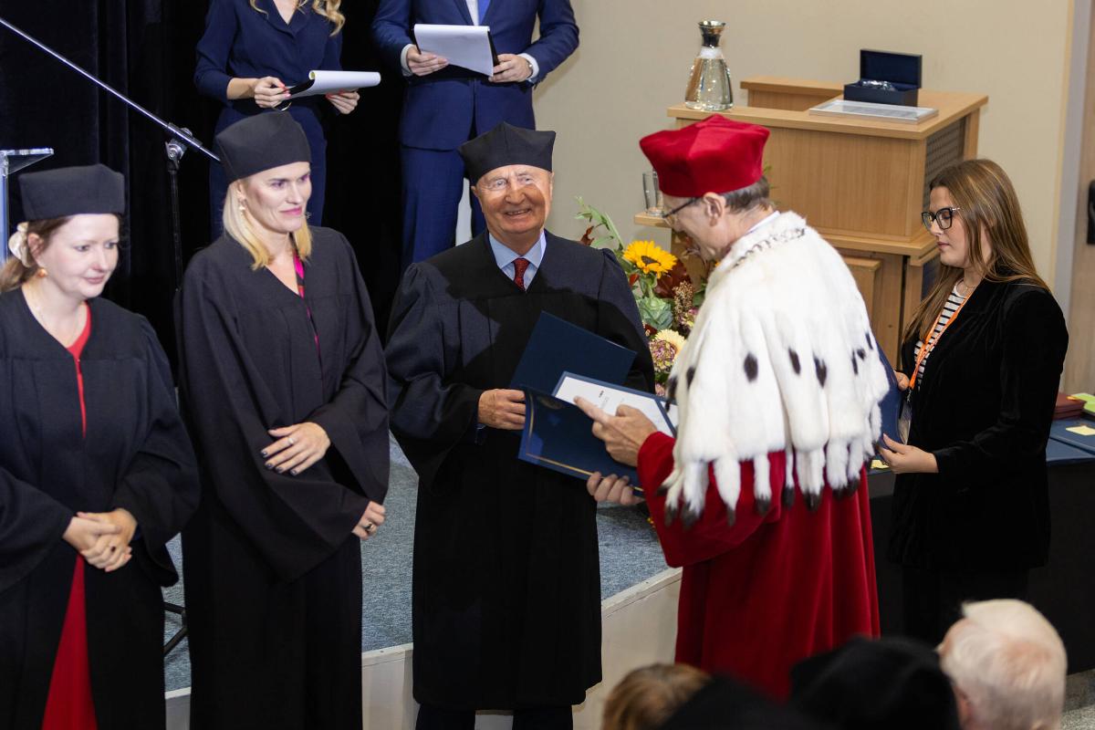Inauguracja Roku Akademickiego 2023/2024 | Uczelnia Łazarskiego Inauguracja Roku Akademickiego 2023/2024 | Uczelnia Łazarskiego