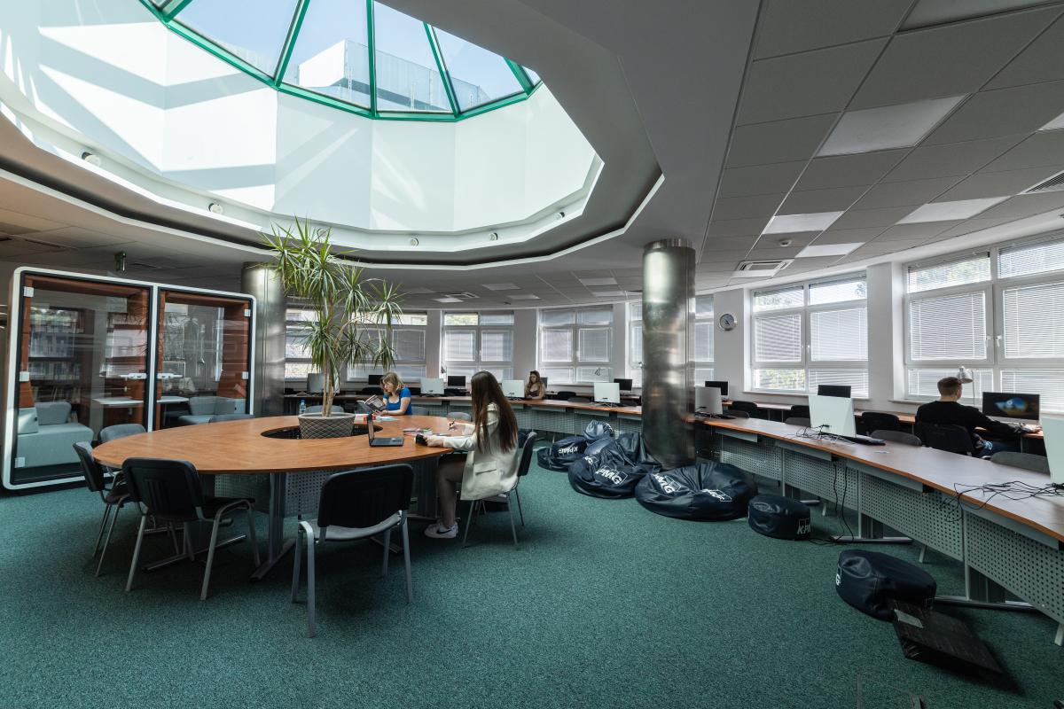 Kampus | Uczelnia Łazarskiego